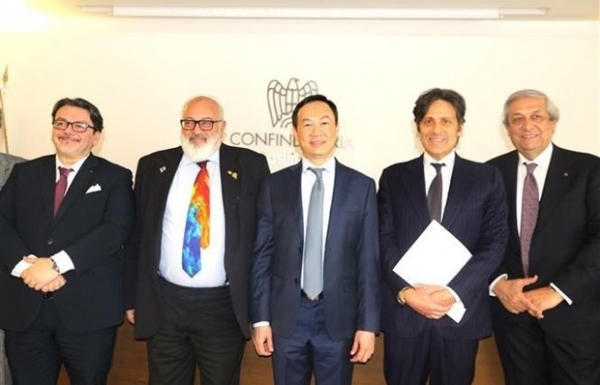 Roundtable connects Vietnam with businesses of Italy’s Basilicata region