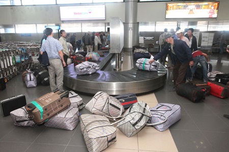 Minister acts as airports see rise in baggage theft