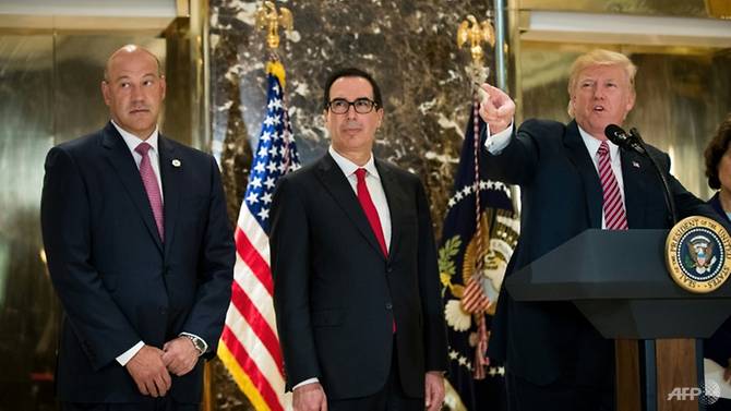 Top aide breaks ranks with Trump on neo-Nazis