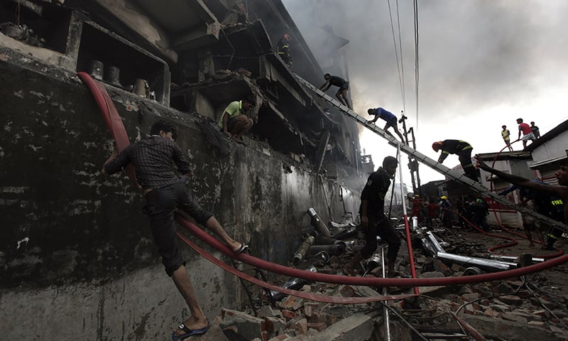 Fire kills six people in Bangladesh clothing factory