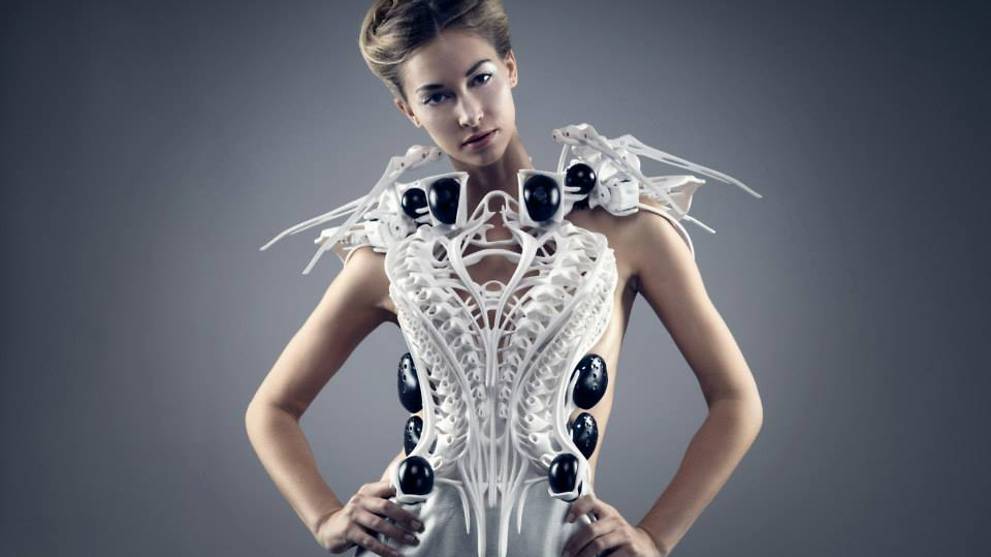 Robotic fashion: Wear your heartbeat on your sleeve